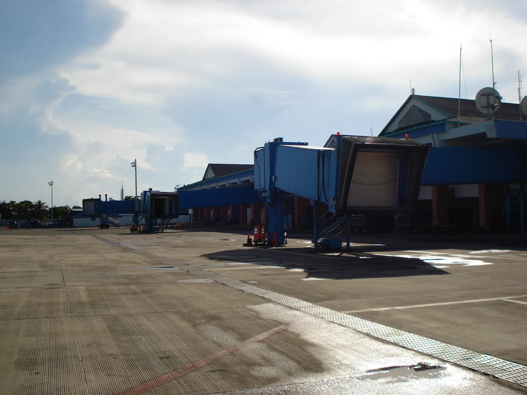 Aeropuerto Internacional Gustavo Rojas Pinilla (ADZ) - Aeropuertos.Net