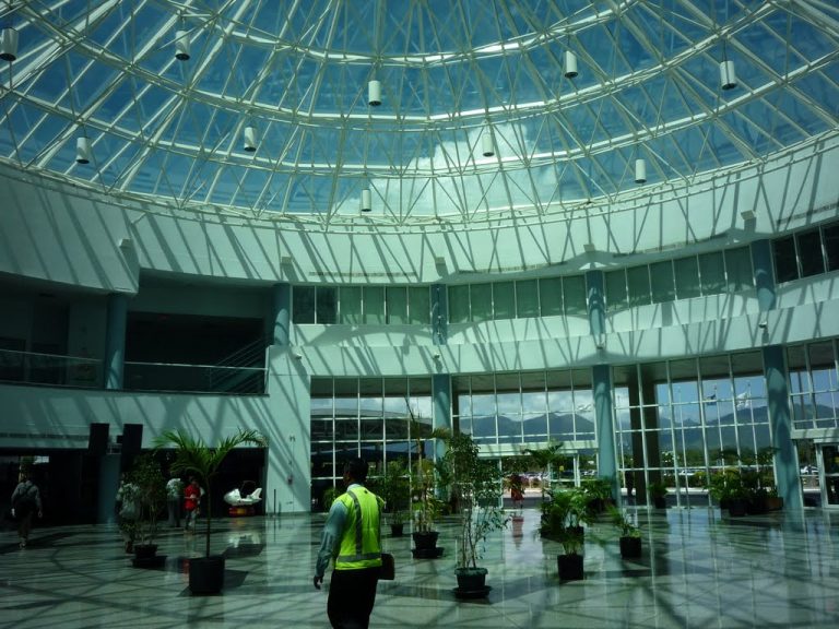 Aeropuerto Internacional de Piarco (POS) - Aeropuertos.Net