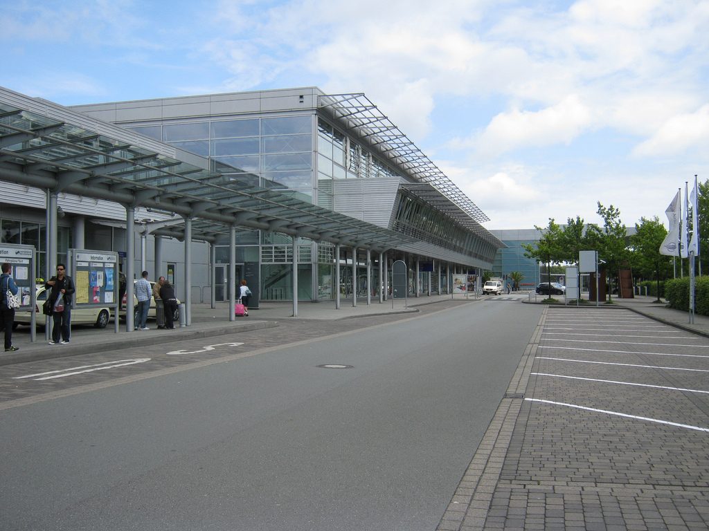 Munster Osnabruck Flughafen Ankunft