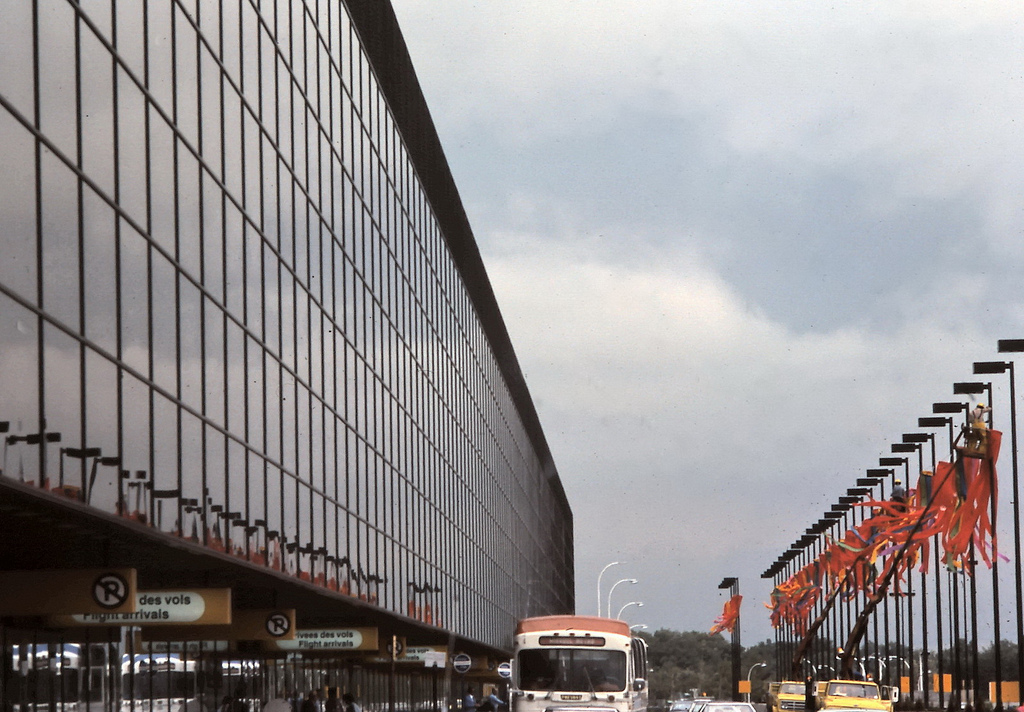 Aeropuerto Internacional de Montreal-Mirabel (YMX) - Aeropuertos.Net